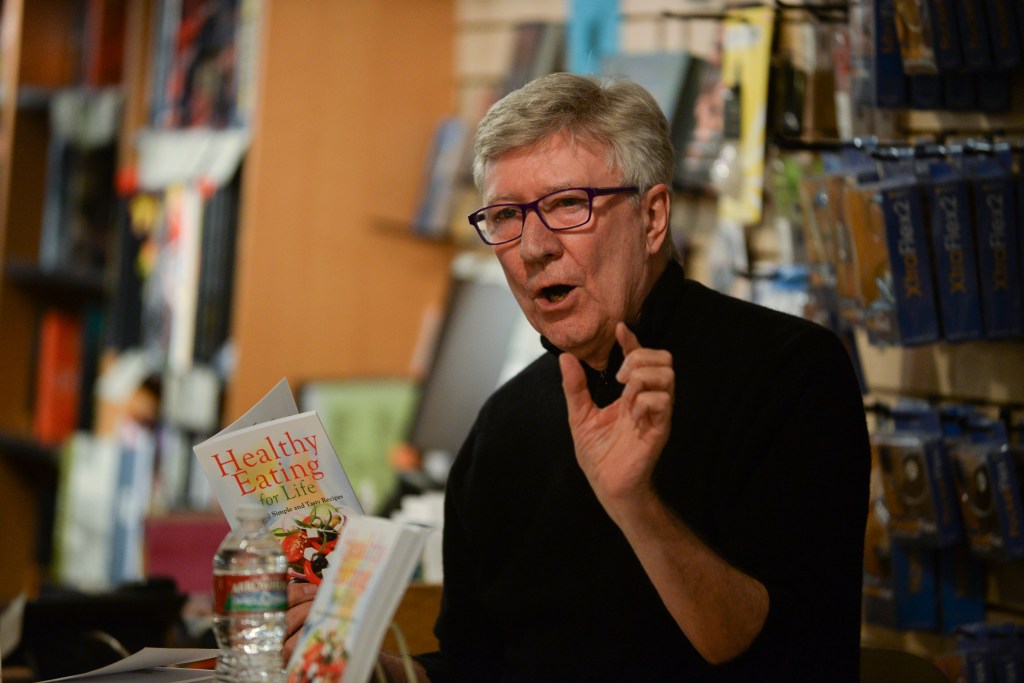 Bio | Robin Ellis
